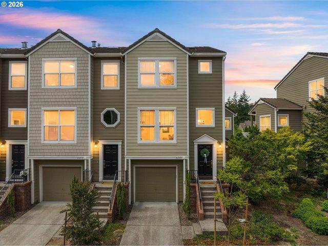 2649 NW Kennedy Ct, Portland, OR 97229