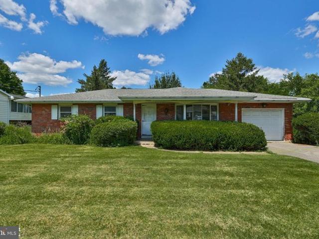 2649 Northview Ave, Easton, PA 18045