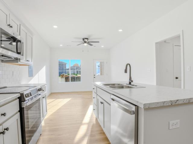 2649 frazier lp