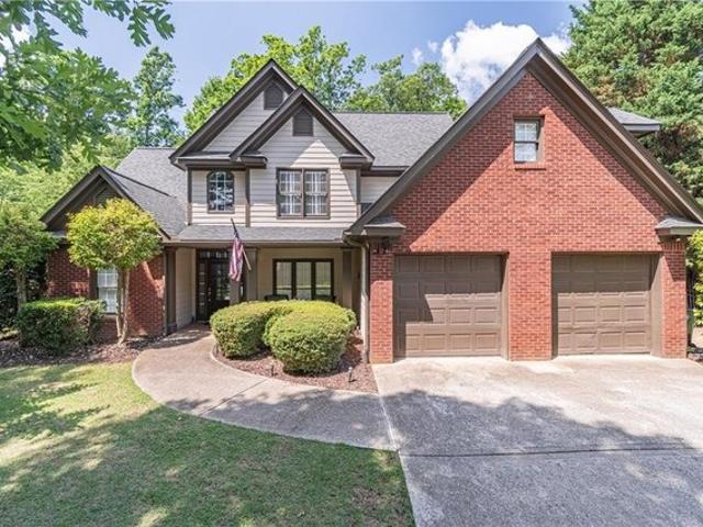 2649 Waters Edge Dr, Gainesville, GA 30504