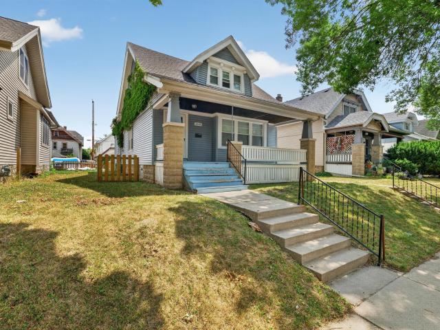 2640 N 41st St