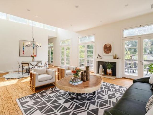 2640 N Commonwealth Ave, Los Angeles, CA 90027