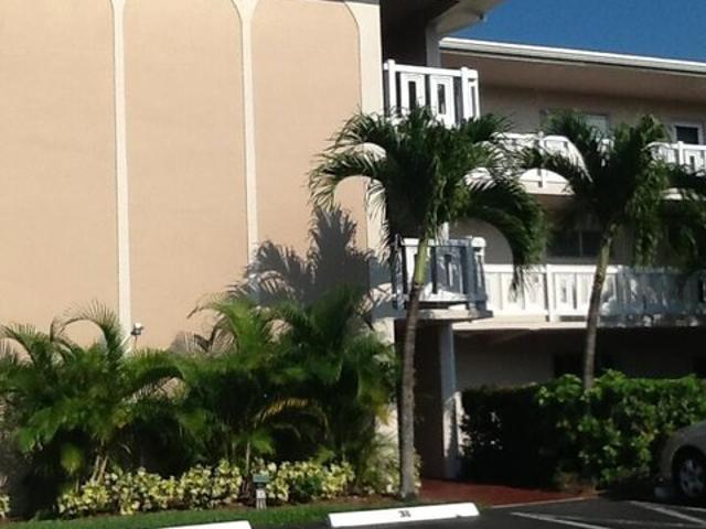 2640 Garden Dr S Apt 103, Lake Worth, FL 33461