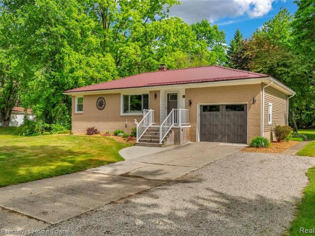 2640 Huckleberry Lane