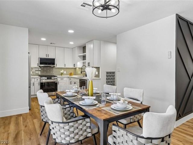 2640 Heritage Ct, Las Vegas, NV 89121