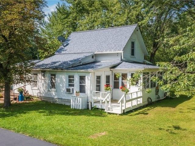 2640 Love Rd, Grand Island, NY 14072