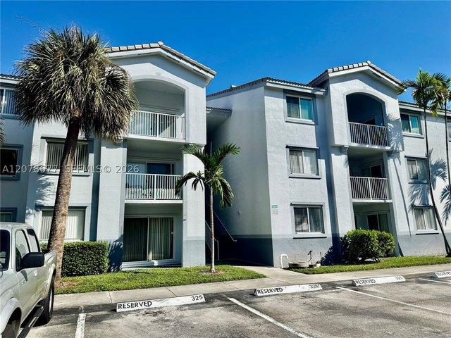 2640 S University Dr Apt 113, Davie, FL 33328