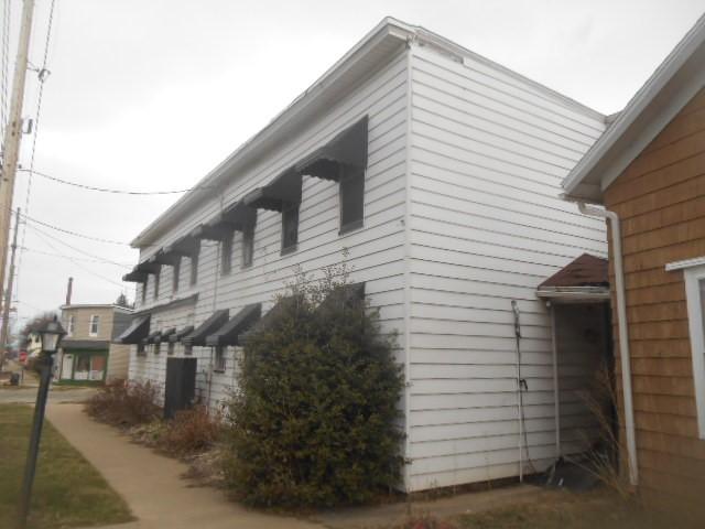 2641 MYRTLE Street