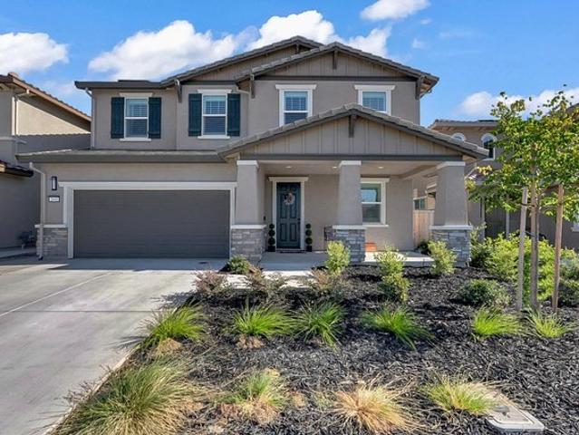 2641 Hickory Ln, Lodi, CA 95242