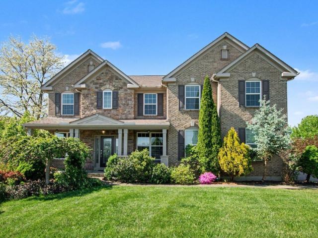 2641 Twin Hills Court