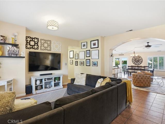 2641 Vineyard Circle