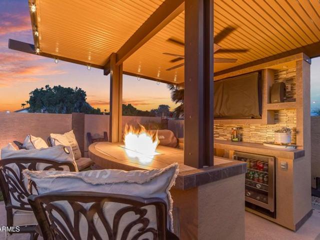 26433 S Saddletree Dr, Sun Lakes, AZ 85248