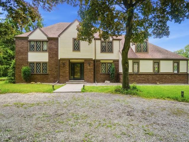 26430 Hull Prairie Rd, Perrysburg, OH 43551