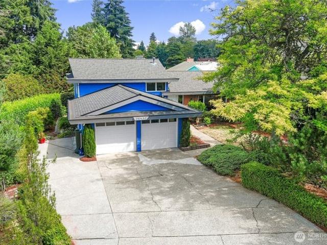 26432 Somerset Ln, Kent, WA 98032