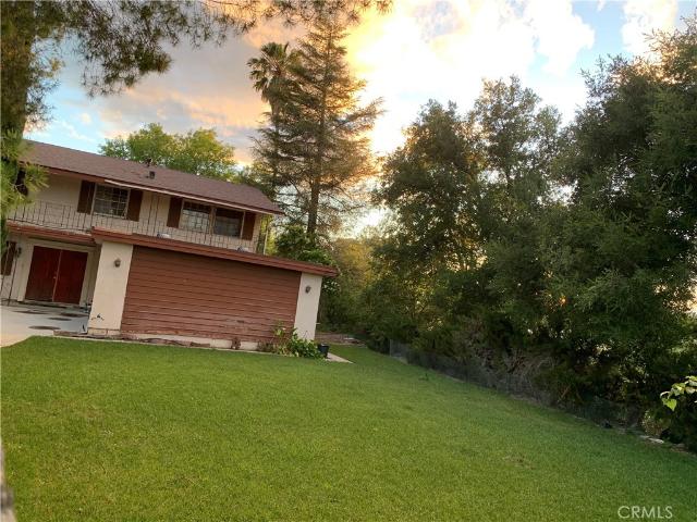 26437 Gimlet Dr, Newhall, CA 91321 | MLS #SR26087