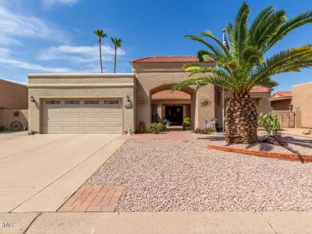 26438 S Dartford Dr, Sun Lakes, AZ 85248 MLS 6738727