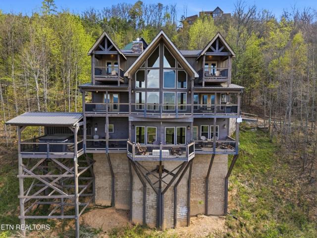 2643 Dogwood Ridge Way, Sevierville, TN 37862 | MLS #3170
