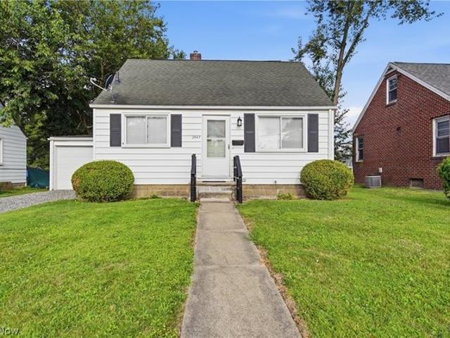 2643 Fletcher Ave NE, Canton, OH 44705