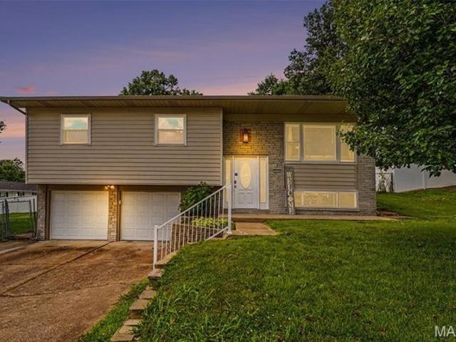 2643 Georgia Dr, Arnold, MO 63010