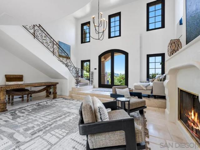 2643 Hidden Valley Rd