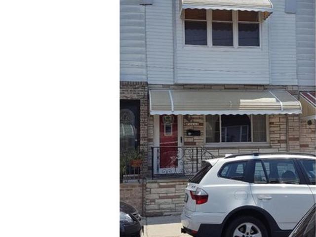 2643 S 10th St, Philadelphia, PA 19148