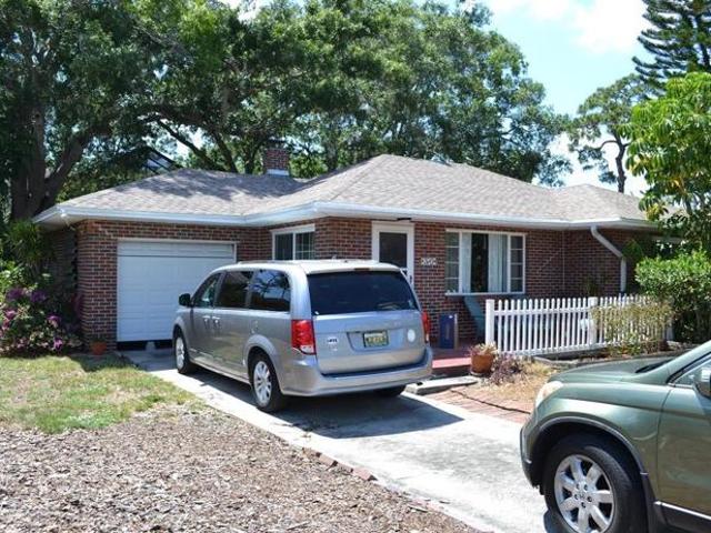 2643 46th St S, Gulfport, FL 33711
