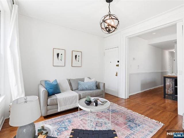 264 3rd Street # 2R