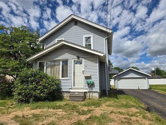 264 5th St NE, Barberton, OH 44203
