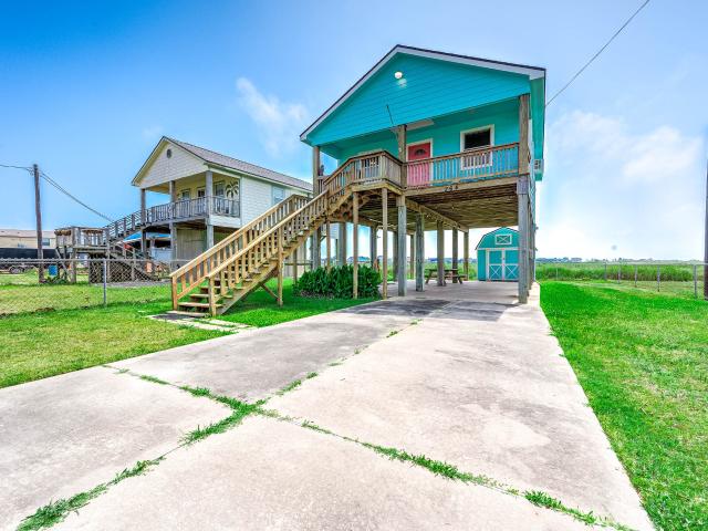 264 County Road 205, Sargent, TX 77414 | MLS #40016