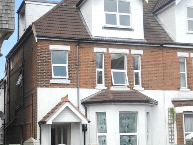 264 Cheriton Road, Folkestone, Kent CT19, 2 bed flat to rent, £950 pcm | PrimeLocation