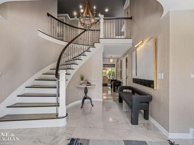 264 Grosse Pointe Boulevard
