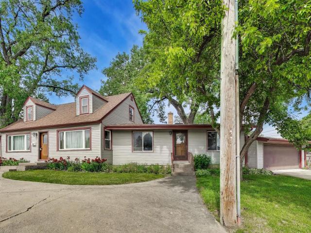 264 E Armitage Avenue