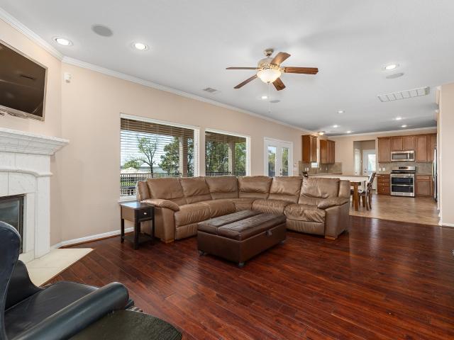 264 Falcon Point, Onalaska, TX 77360 | MLS #98549