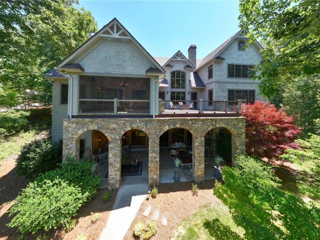 264 Featherstone Drive