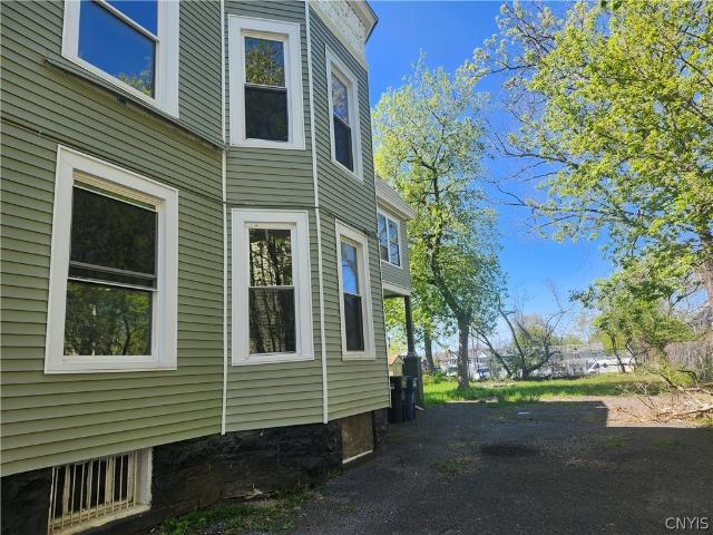 264 Furman Street