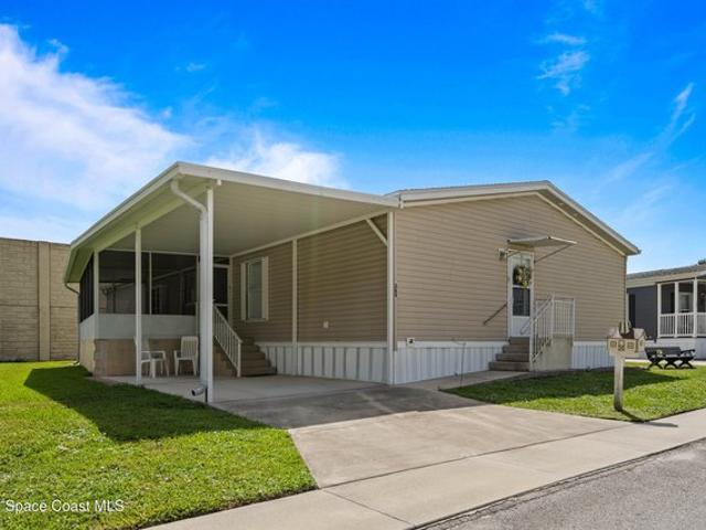 264 Holiday Park Blvd NE, Palm Bay, FL 32907