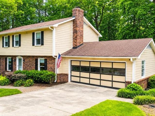 264 Heathwood Dr, Spartanburg, SC 29307