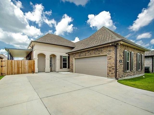264 Owl Dr, Houma, LA 70364