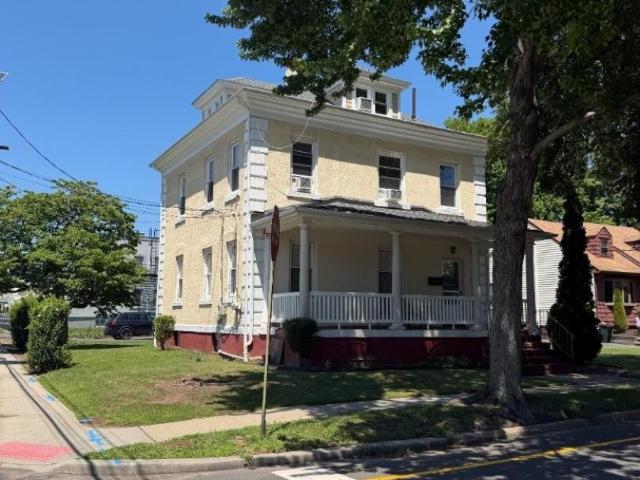 264 Myrtle Ave # 2