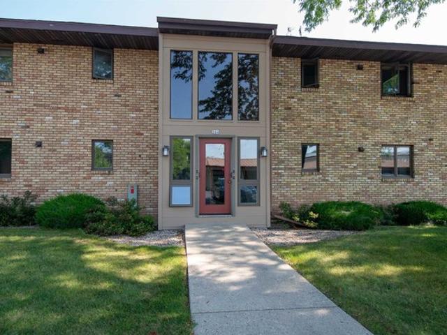 264 N Campbell Rd Unit A, Oshkosh, WI 54902