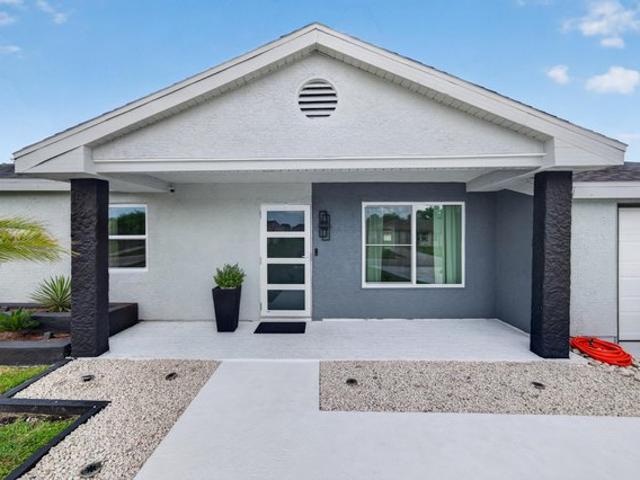 264 SW Cherryhill Rd, Port Saint Lucie, FL 34953