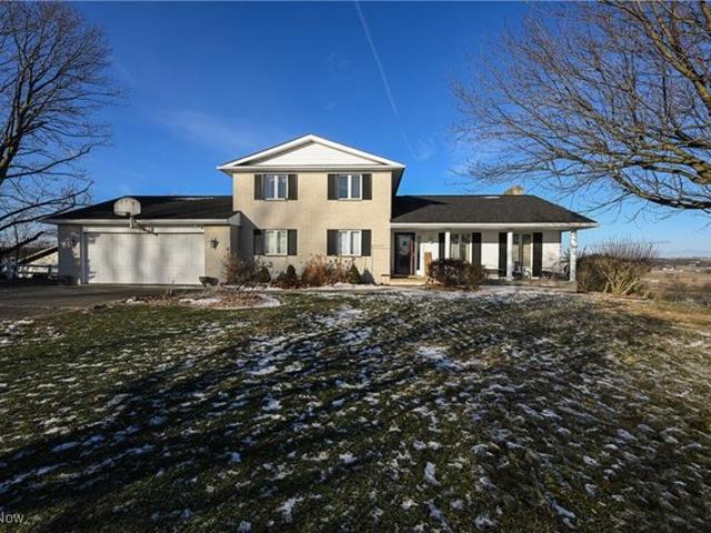 264 Pleasant Valley Rd NW, Sugarcreek, OH 44681