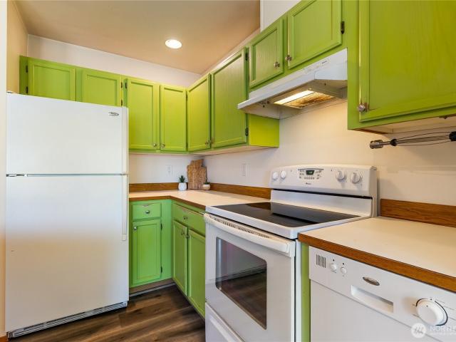 264 W Maberry # 202