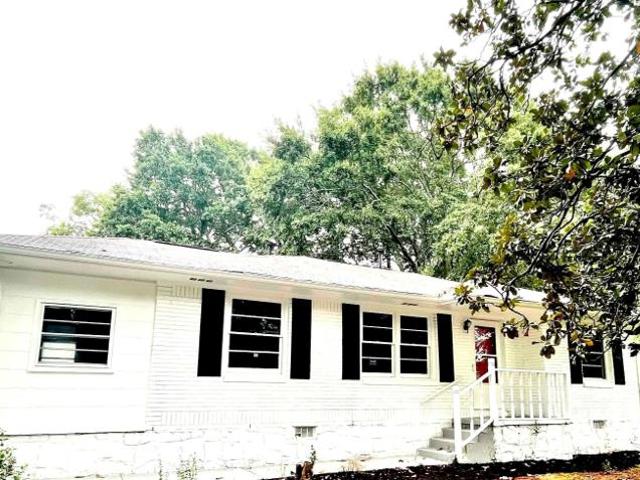 264 Wayne Ave, Jonesboro, GA 30236