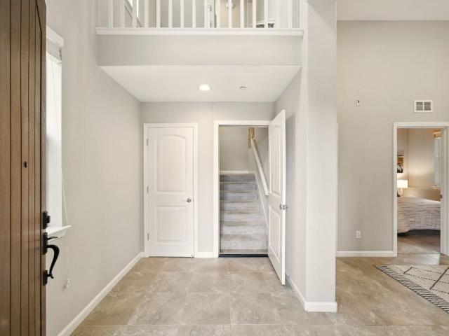 26540 Hayward Blvd, Hayward, US, CA