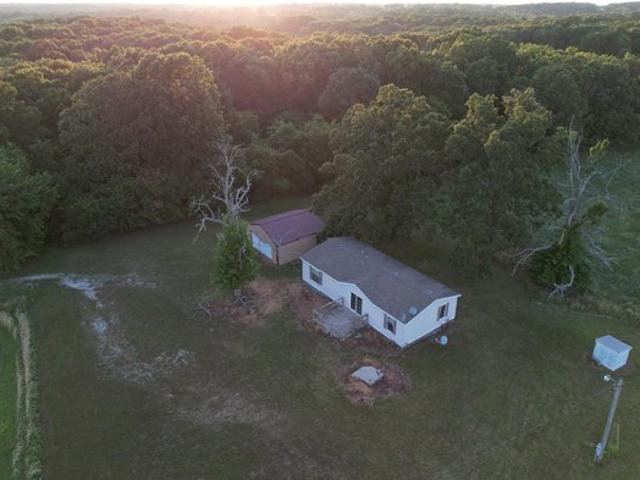 26548 Foliage Rd, Pierce City, MO 65723