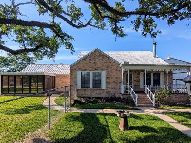 2654 Cos St, Liberty, TX 77575