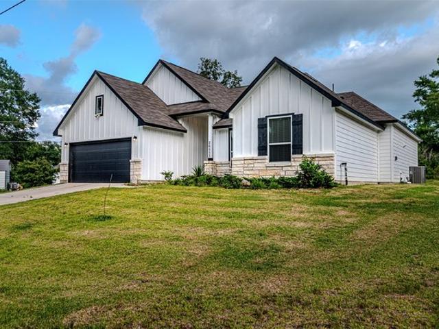 26553 Doe Ln, Hempstead, TX 77445