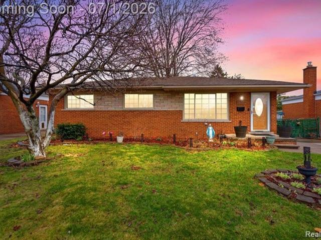 26552 Wagner Ave, Warren, MI 48089