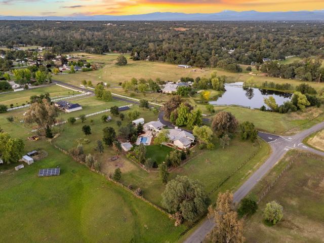 2655 Majestic Oak Circle